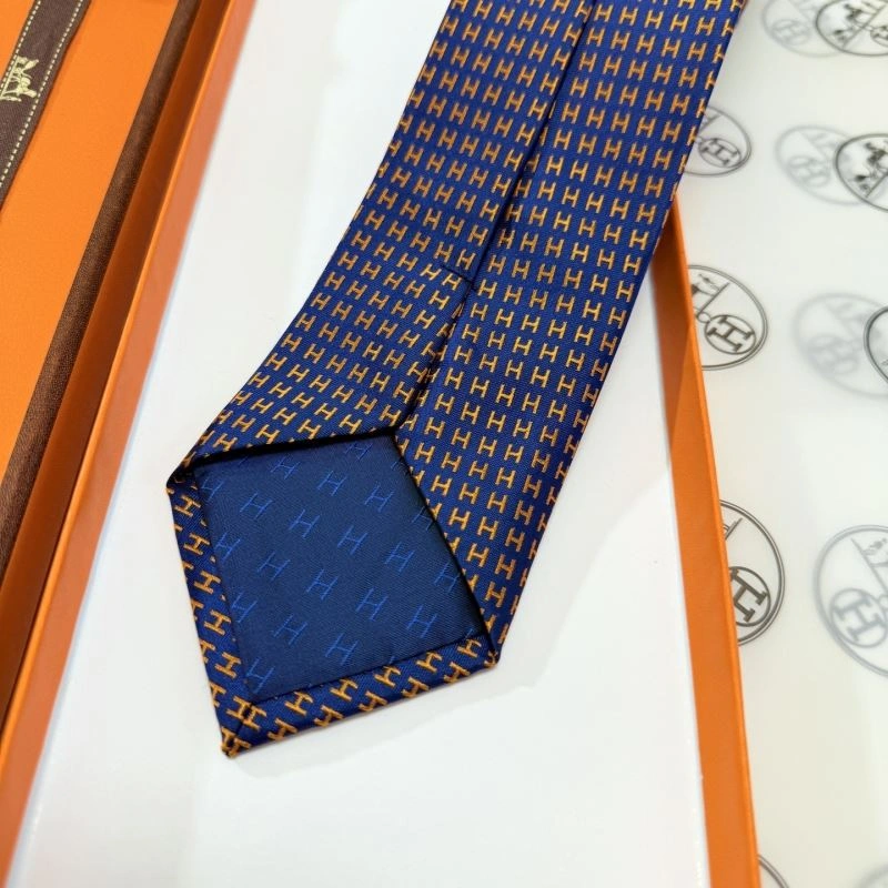 Top mirror Hermes Neckties