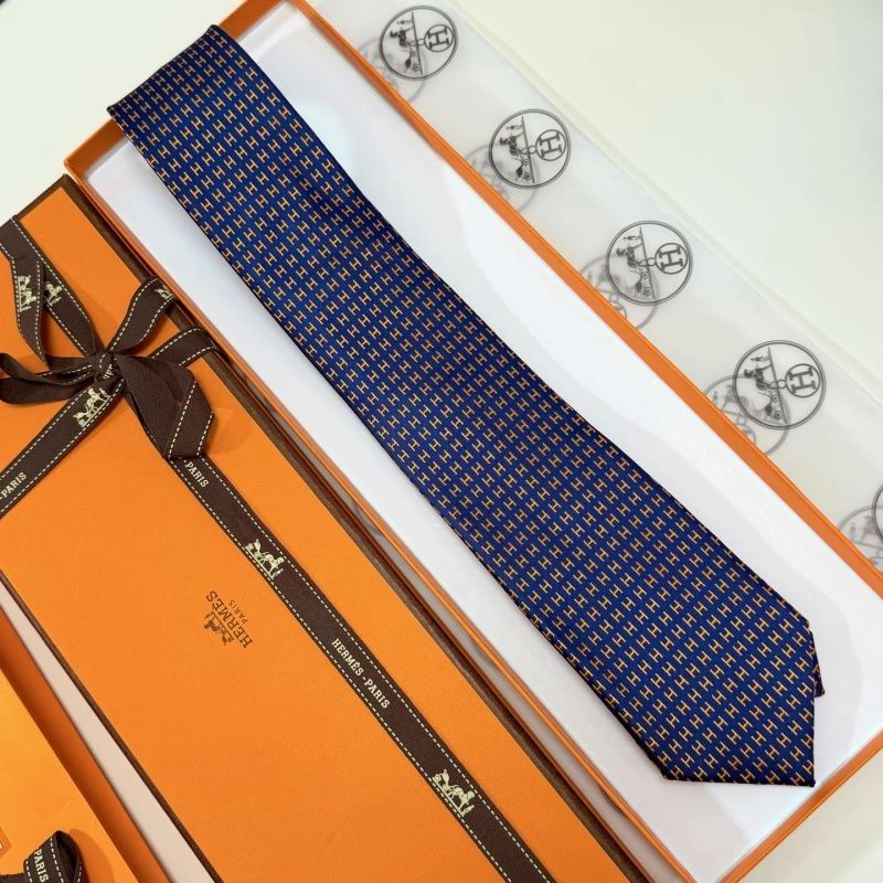 Top mirror Hermes Neckties