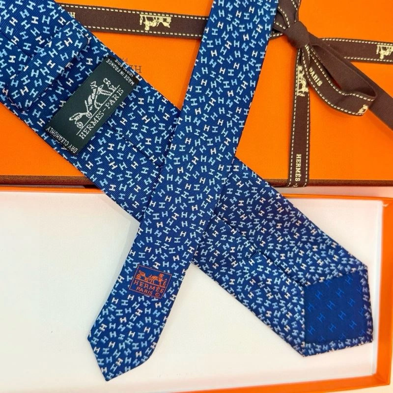 Low-cost Hermes Neckties