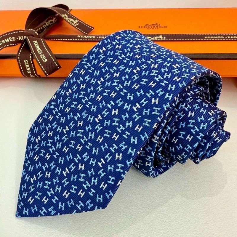 Low-cost Hermes Neckties