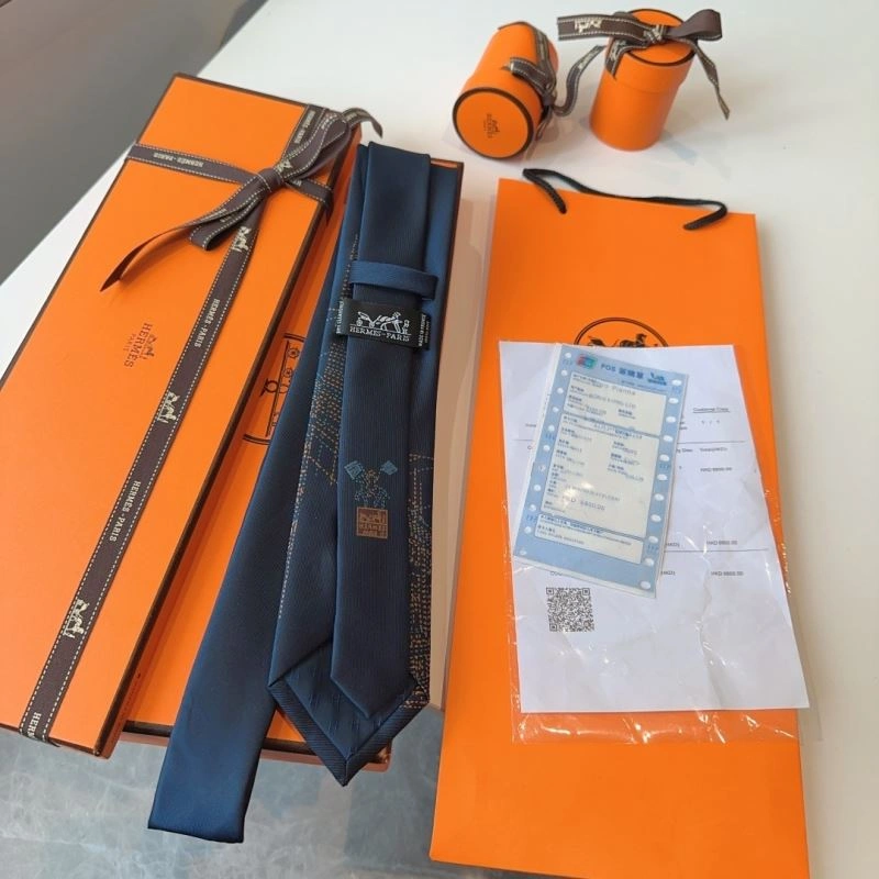 Top mirror Hermes Neckties
