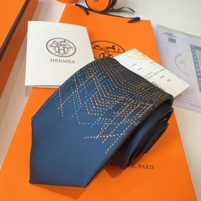Top mirror Hermes Neckties