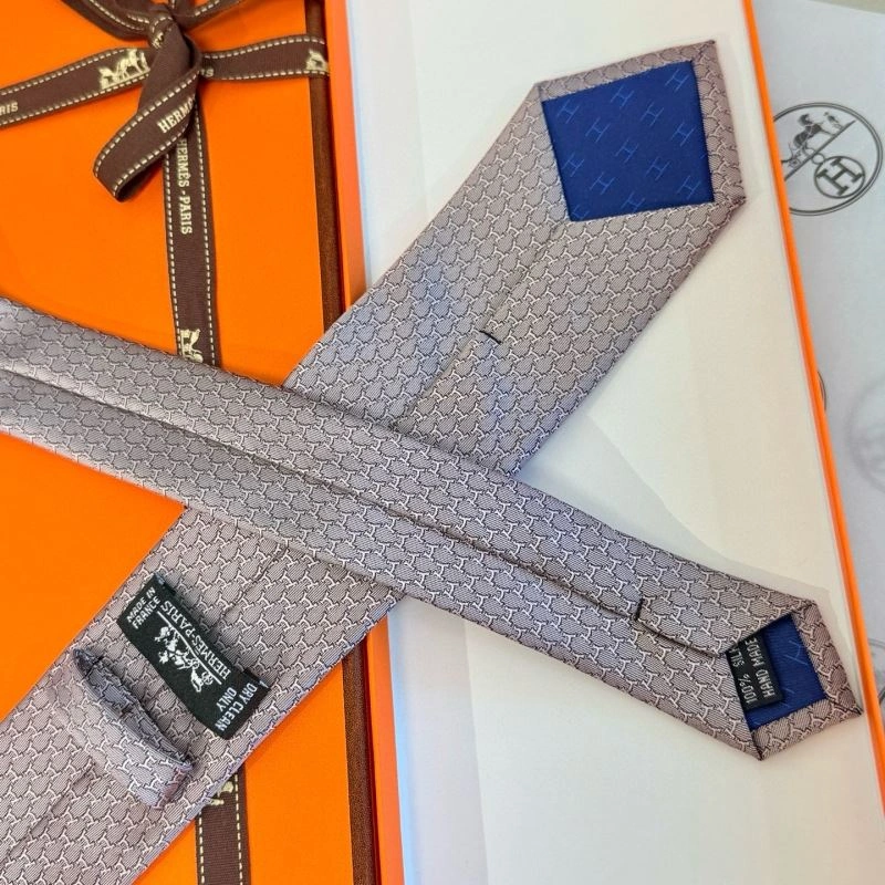 High accuracy Hermes Neckties