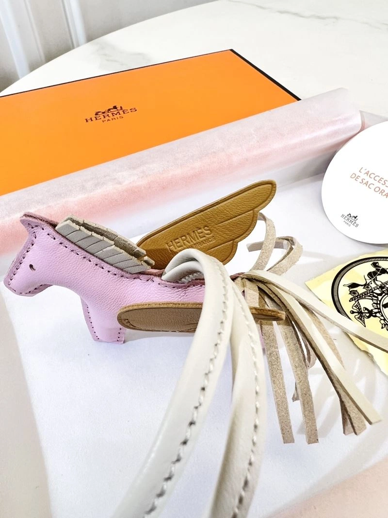 Low-cost Hermes Ornaments