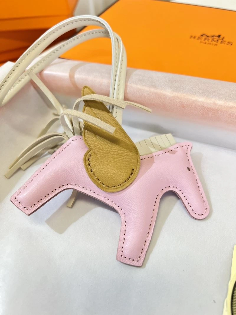 Low-cost Hermes Ornaments