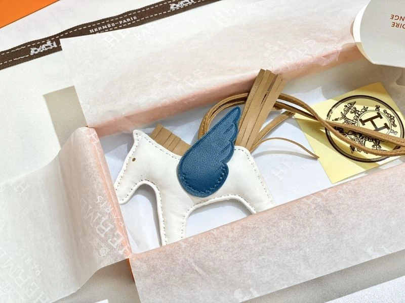 Top match Hermes Ornaments