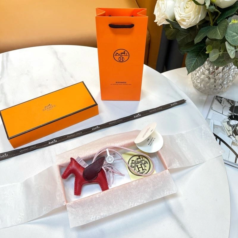 Top match Hermes Ornaments