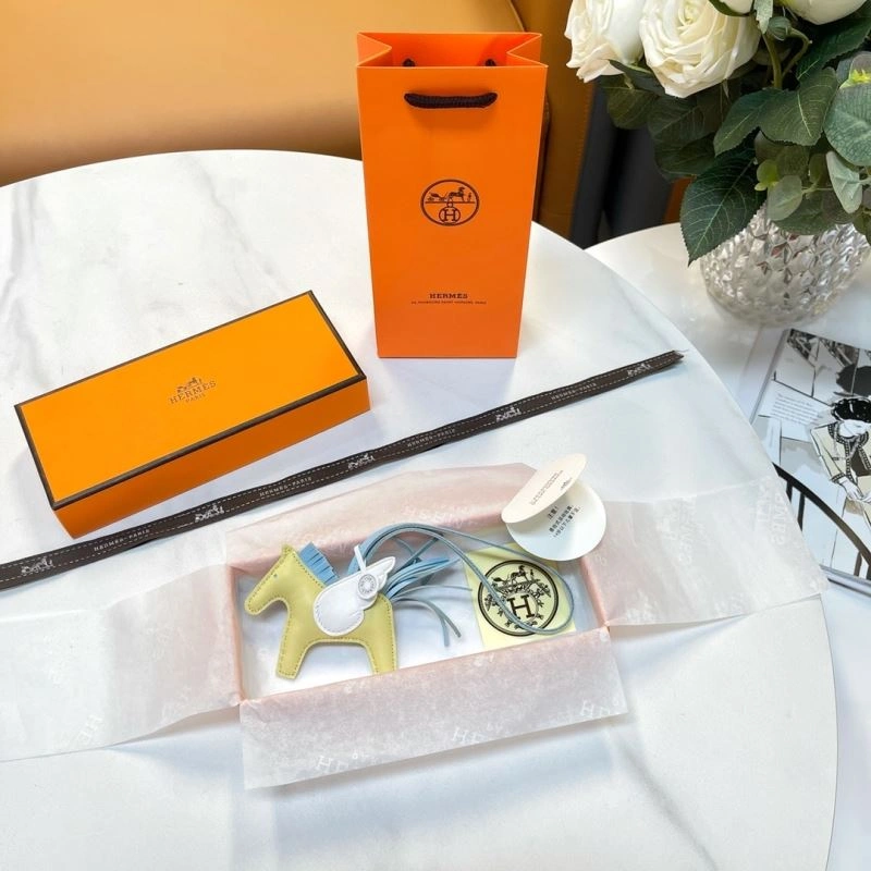 Top match Hermes Ornaments