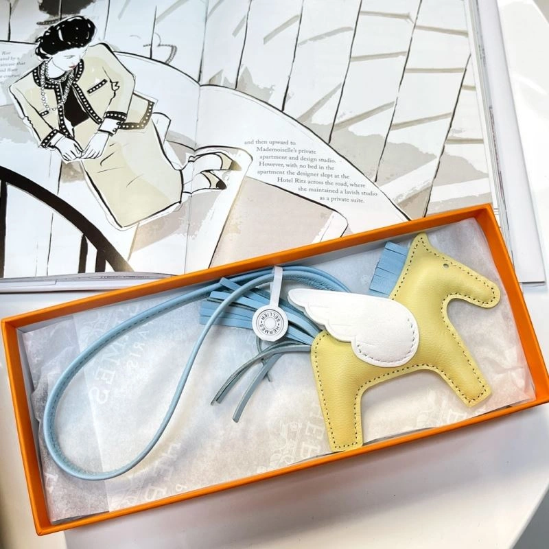 Top match Hermes Ornaments