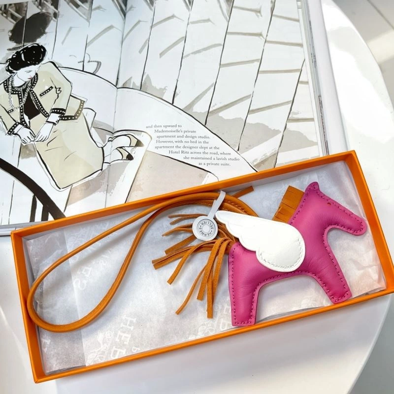 Cut-rate Hermes Ornaments