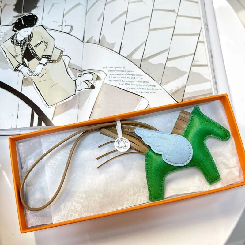 Cut-rate Hermes Ornaments