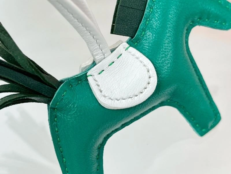 Cut-rate Hermes Ornaments