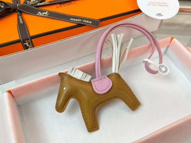 Cut-rate Hermes Ornaments
