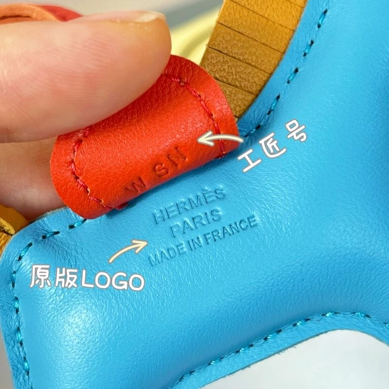 Low-cost Hermes Ornaments