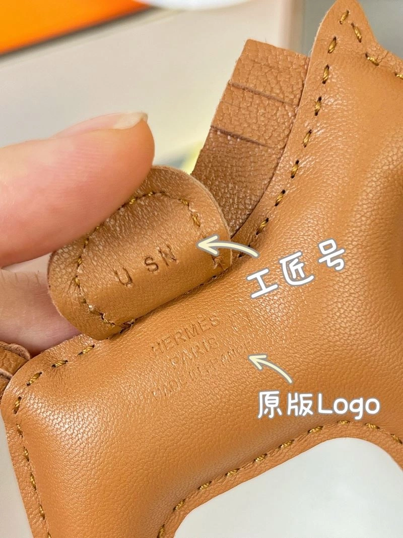 Top mirror Hermes Ornaments