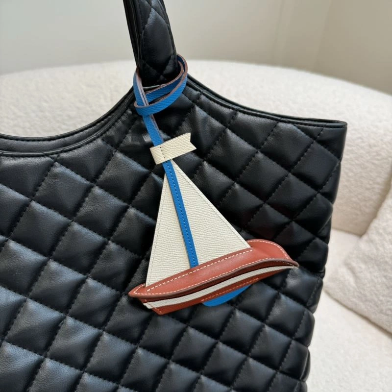 Low-cost Hermes Ornaments