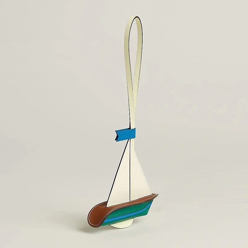 Low-cost Hermes Ornaments