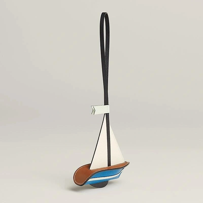 Low-cost Hermes Ornaments