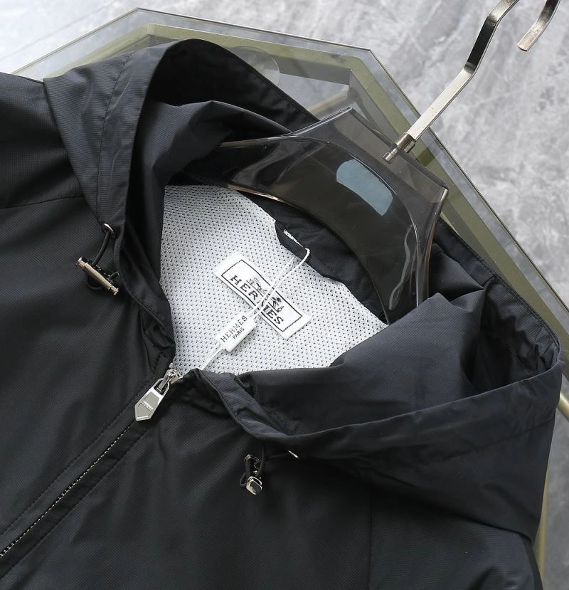 Low-cost Hermes Outwear