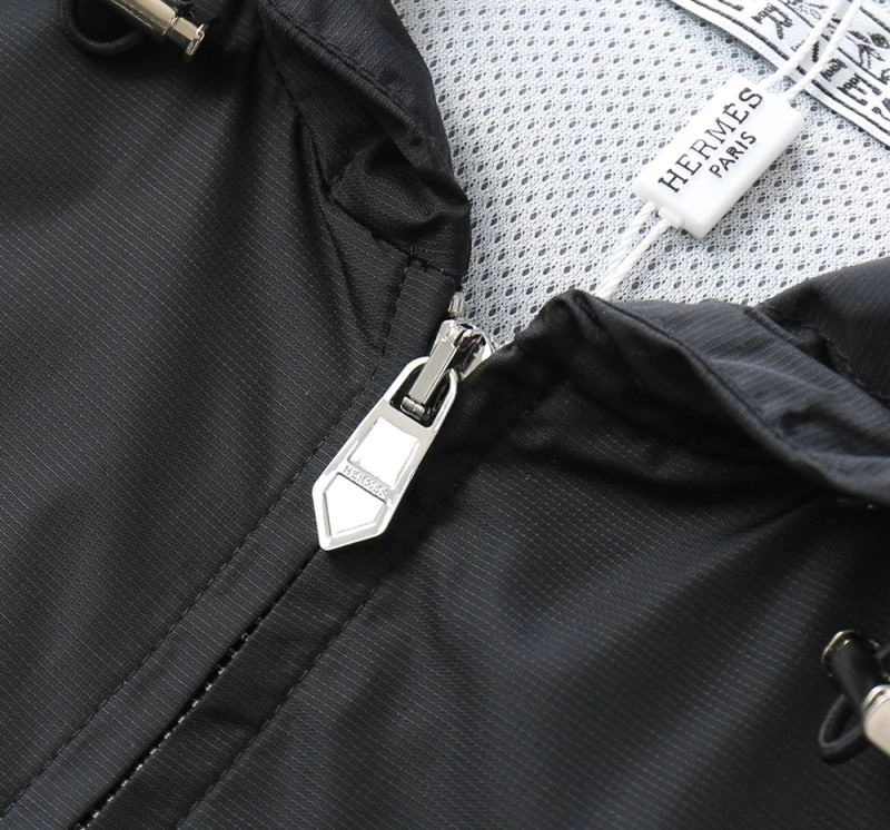 Low-cost Hermes Outwear