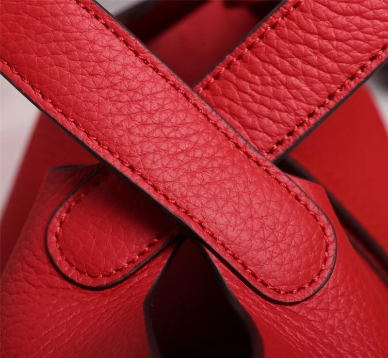 Indistinguishable Hermes Picotin Lock