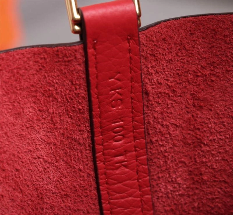 Indistinguishable Hermes Picotin Lock
