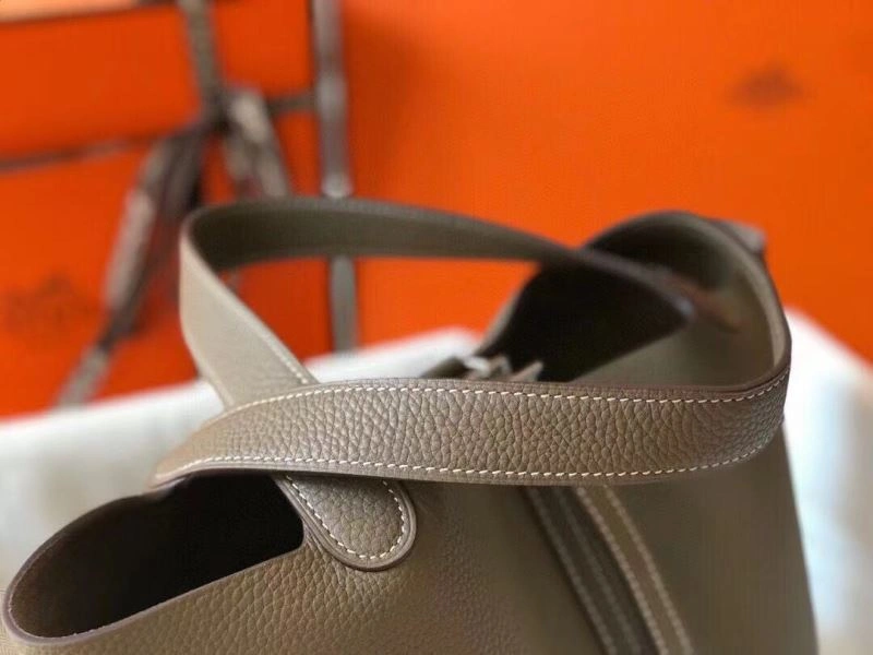 Top mirror Hermes Picotin Lock
