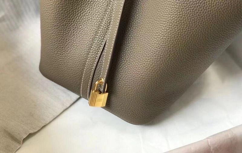 Factory-made Hermes Picotin Lock