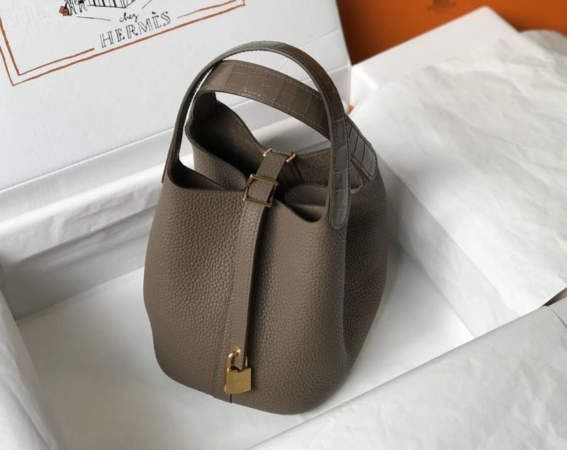 Accurate model Hermes Picotin Lock