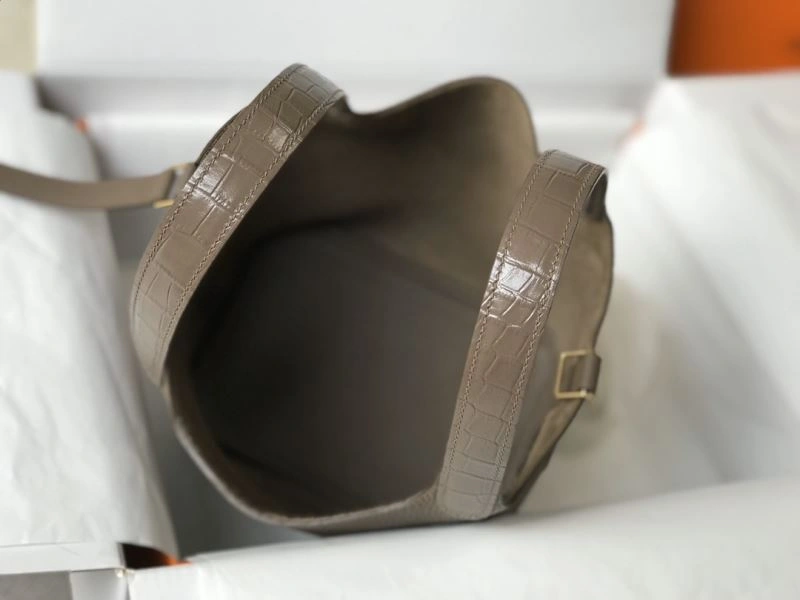 Accurate model Hermes Picotin Lock