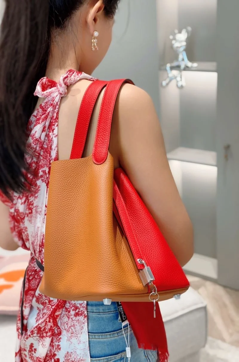 Factory-made Hermes Picotin Lock