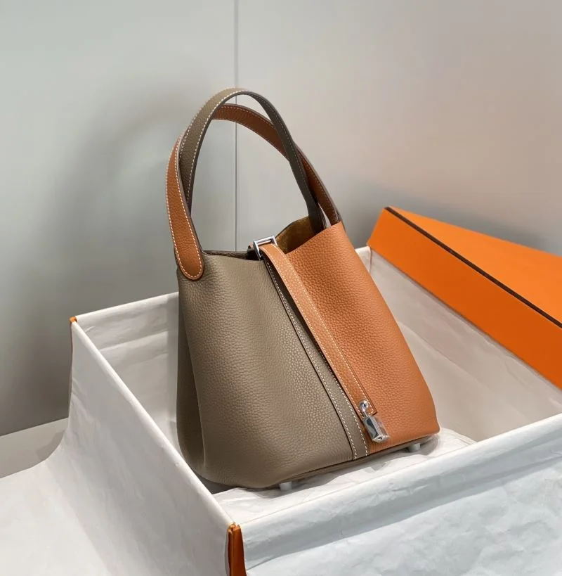 Accurate model Hermes Picotin Lock