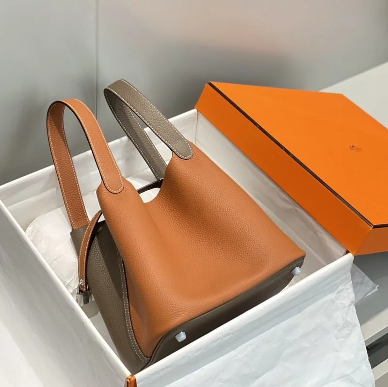 Accurate model Hermes Picotin Lock