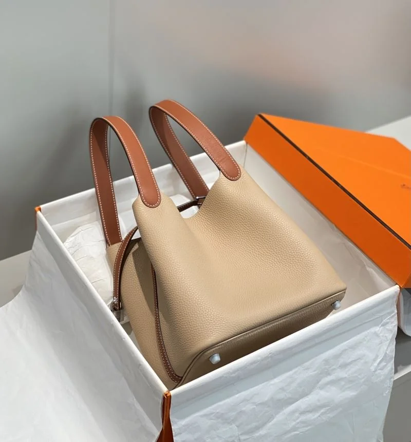 Accurate model Hermes Picotin Lock