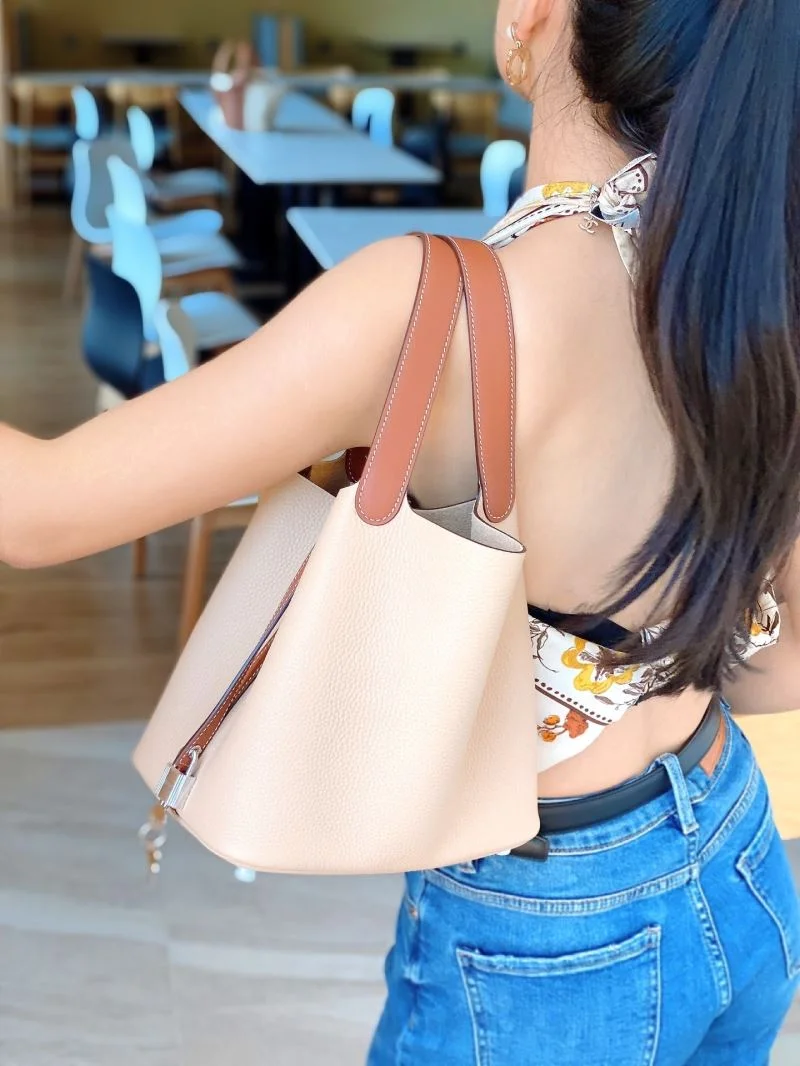 Accurate model Hermes Picotin Lock