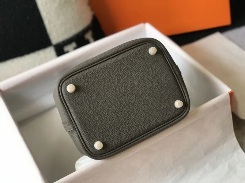 Indistinguishable Hermes Picotin Lock