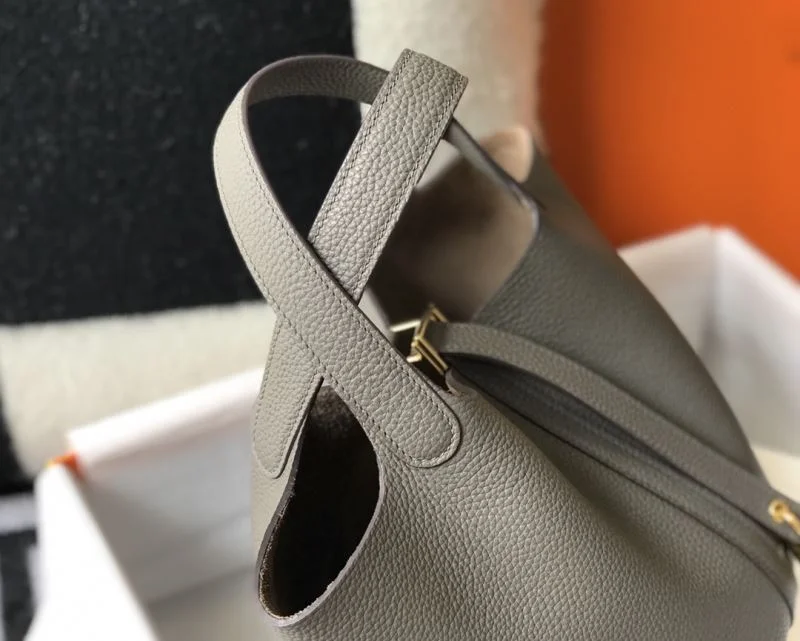 Indistinguishable Hermes Picotin Lock