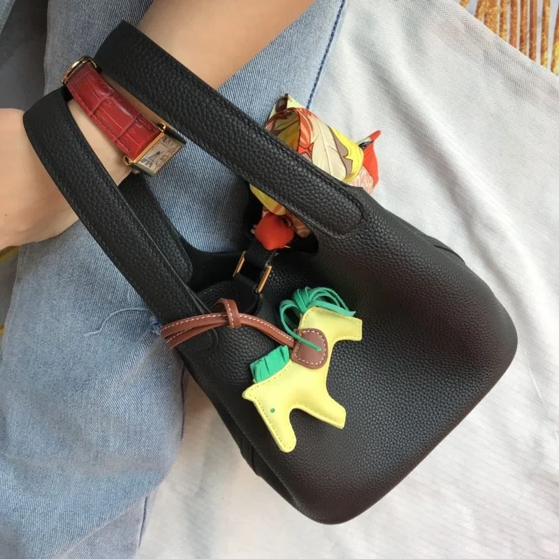 Indistinguishable Hermes Picotin Lock