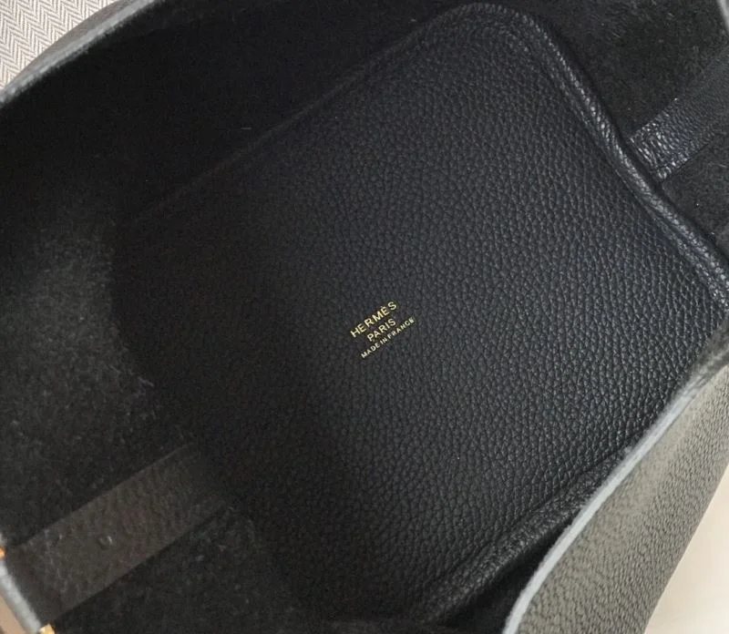 Indistinguishable Hermes Picotin Lock