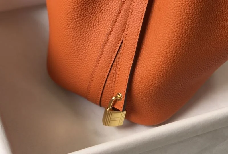 Accurate model Hermes Picotin Lock