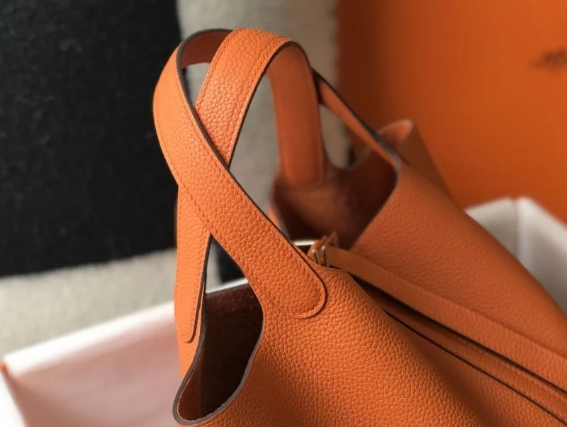 Accurate model Hermes Picotin Lock