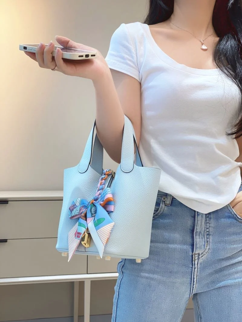 High fidelity Hermes Picotin Lock