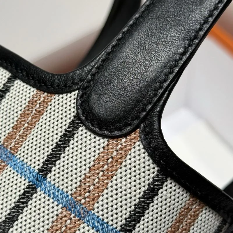 Factory-made Hermes Picotin Lock