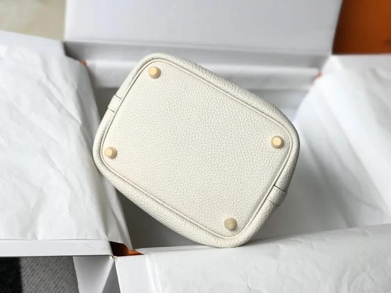Indistinguishable Hermes Picotin Lock