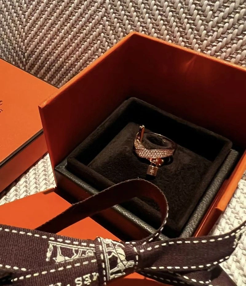 Low-cost Hermes Rings