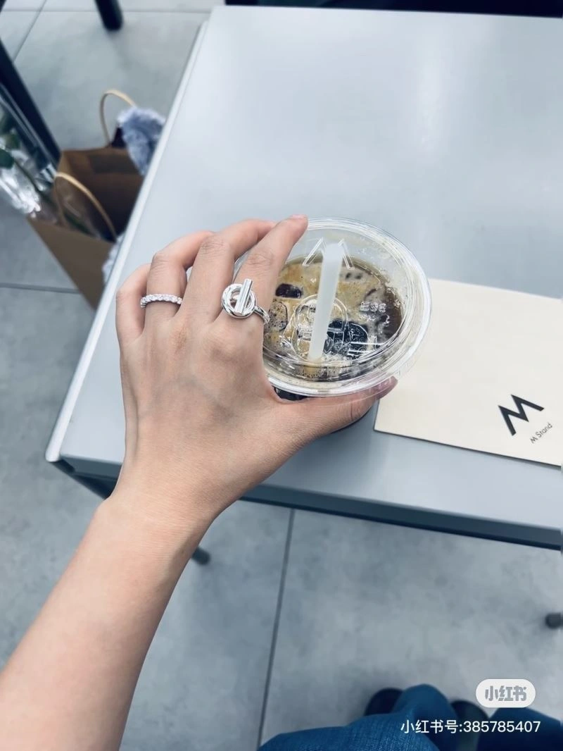 Factory-made Hermes Rings