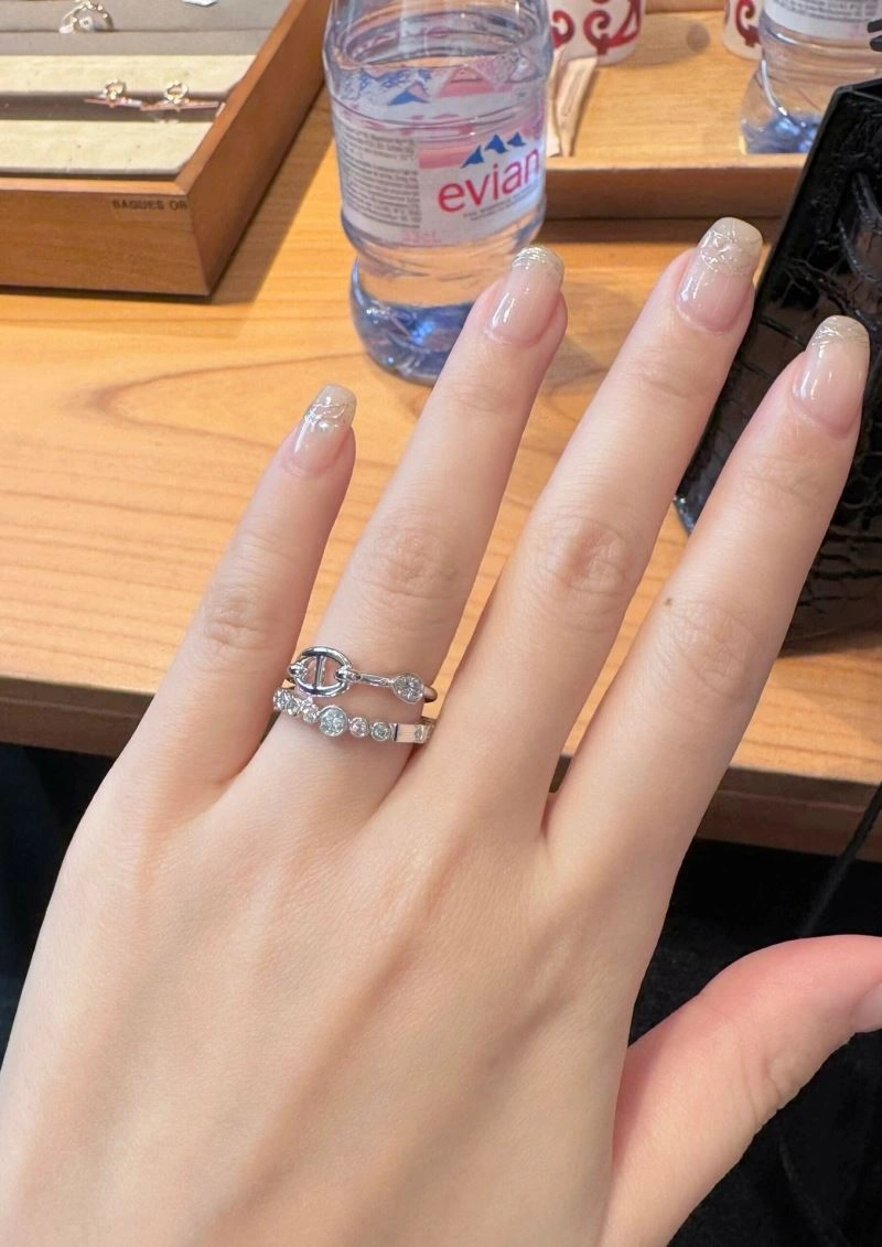 Mirror quality Hermes Rings