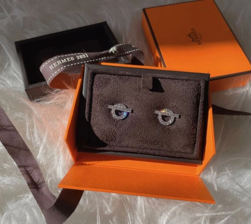 Cut-rate Hermes Rings