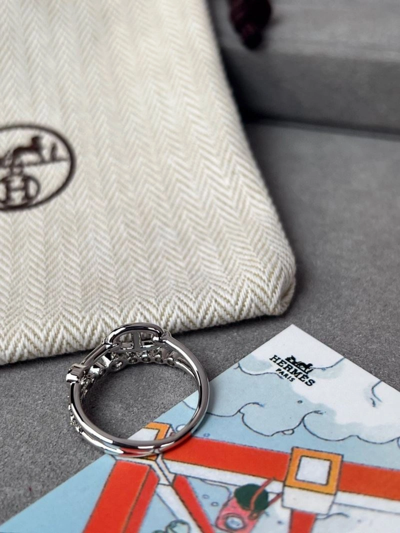 Discounted Hermes Rings