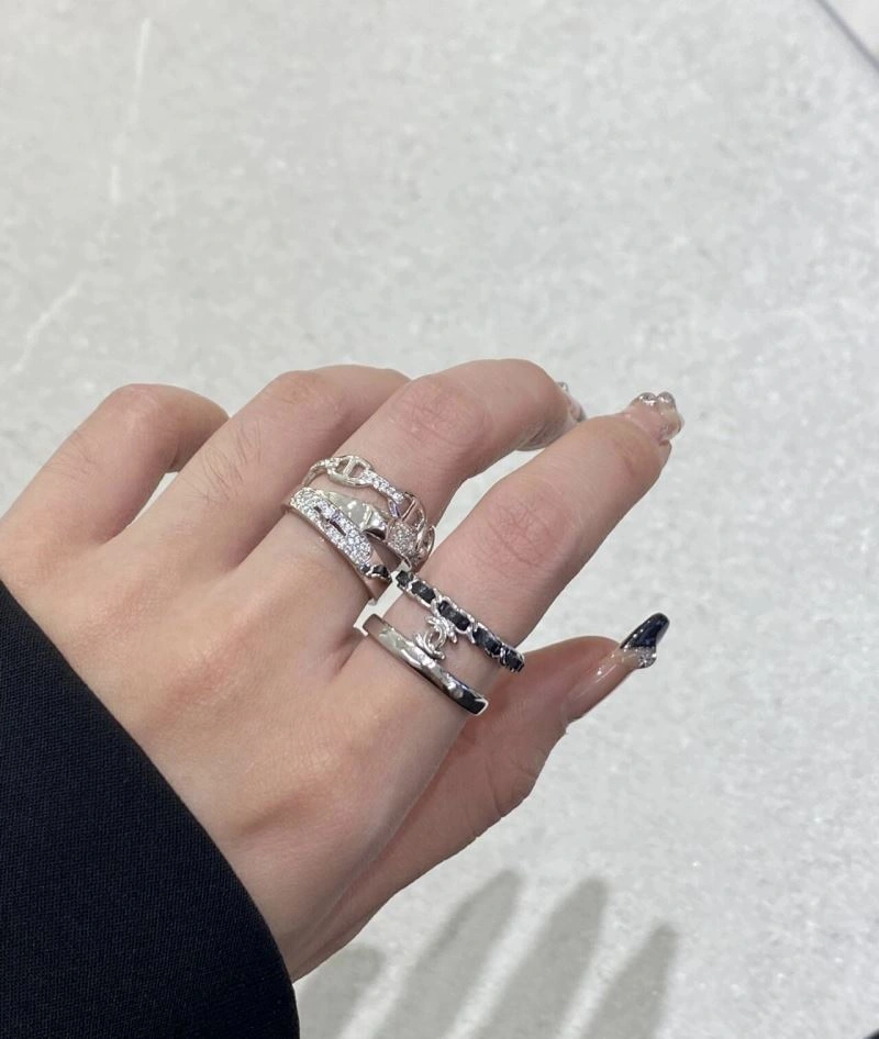 Economical Hermes Rings